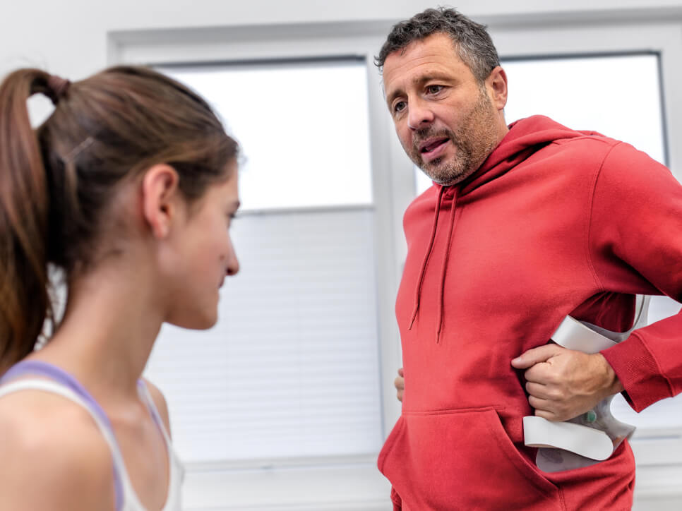 Scoliosis symptoms, treatment and therapy | neja